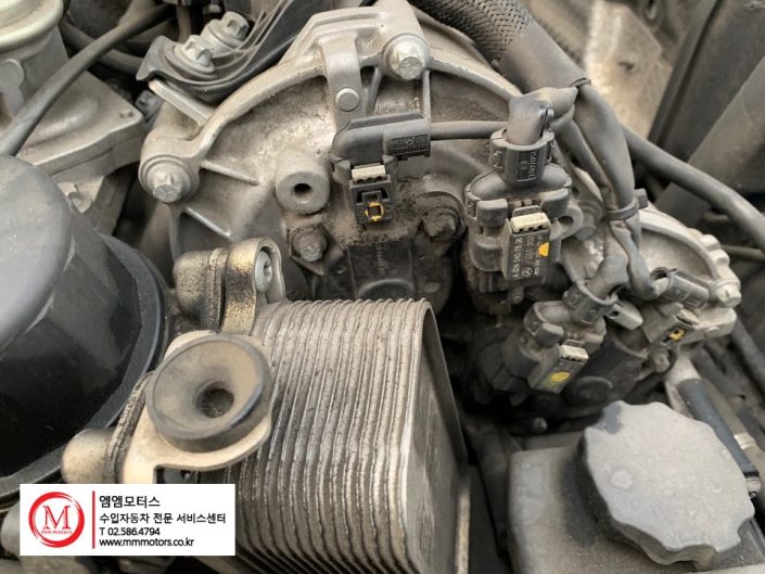 벤츠 E300 엔진경고등 오일누유 정비 수입차 전문 서비스센터 엠엠모터스 Mm모터스