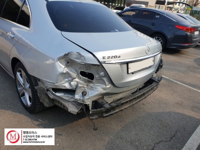 벤츠 E220 자차미적용 후면사고 범퍼 휀다 사고수리 수입차 전문 서비스센터 엠엠모터스 Mm모터스